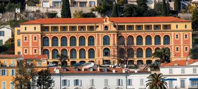 Rentrée des campus : les 5 histoires surprenantes du campus de Menton ...
